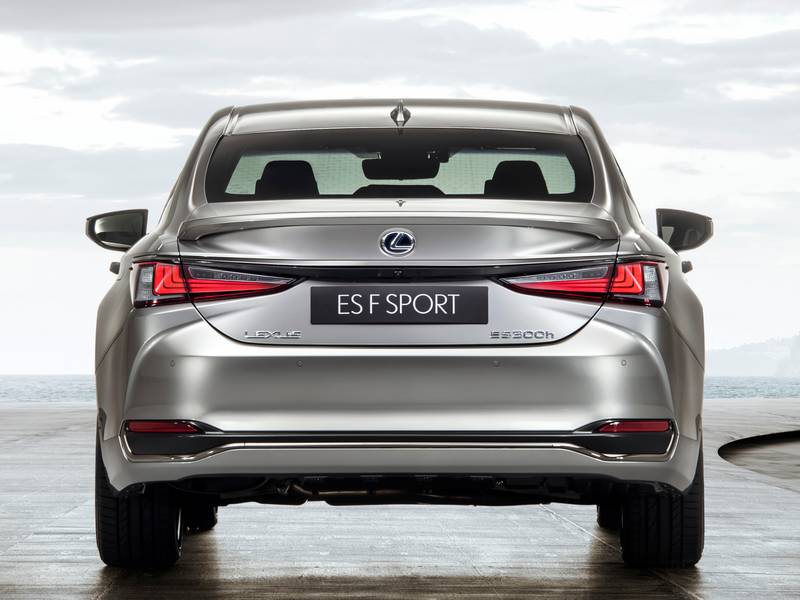 Lexus ES - Descubre todas las versiones disponibles | Lexus Madrid