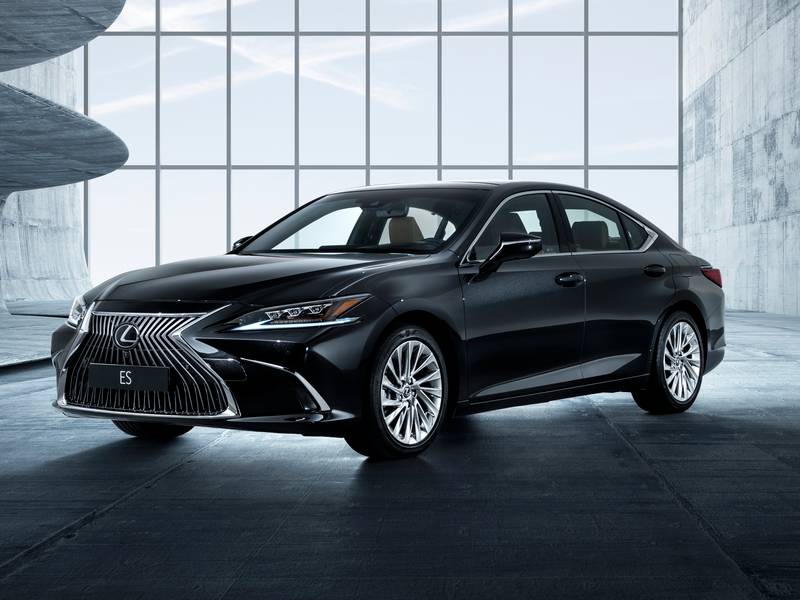 Lexus ES - Descubre todas las versiones disponibles | Lexus Madrid