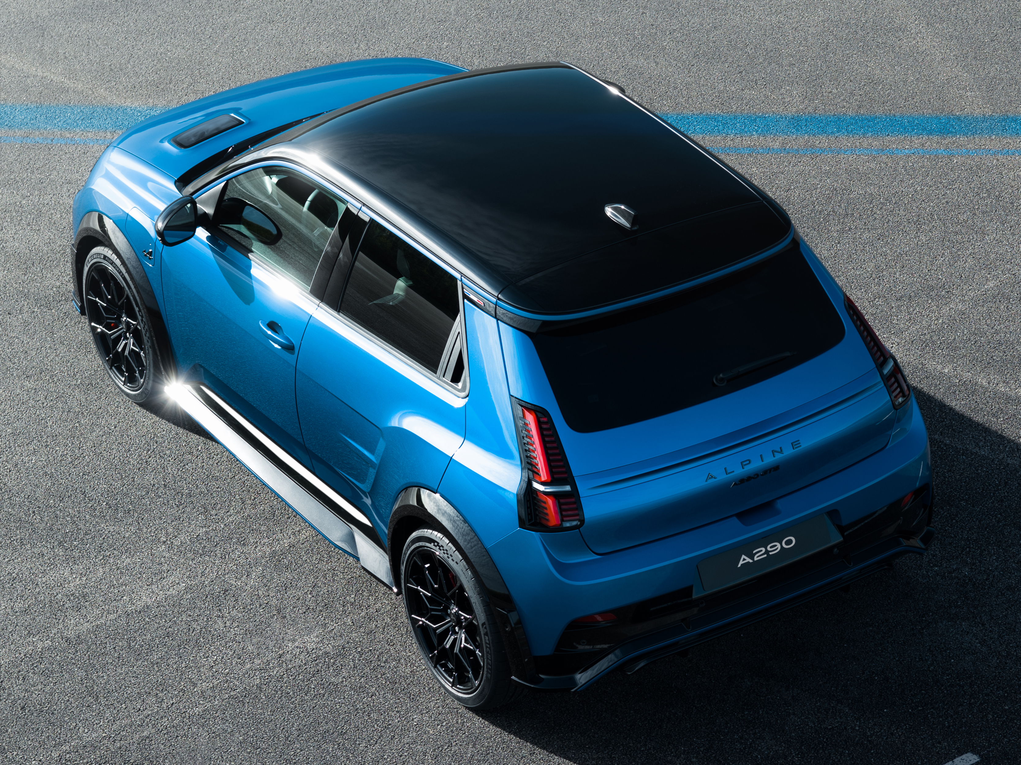 Alpine A290 neuve avec Agence Charrier, concessionnaire officiel Alpine ...