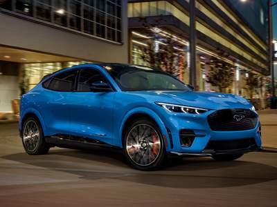 Gruppo Picca Automobili, concessionaria ufficiale Ford, configura la ...