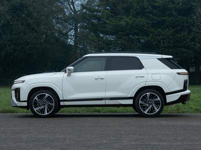 Pelloni Auto S.p.A., concessionaria ufficiale KGM, configura la tua ...