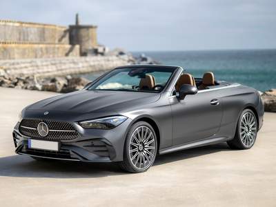 Auto Nuove Mercedes-Benz CLE Cabrio mild-hybrid CLE 200 AMG Line ...