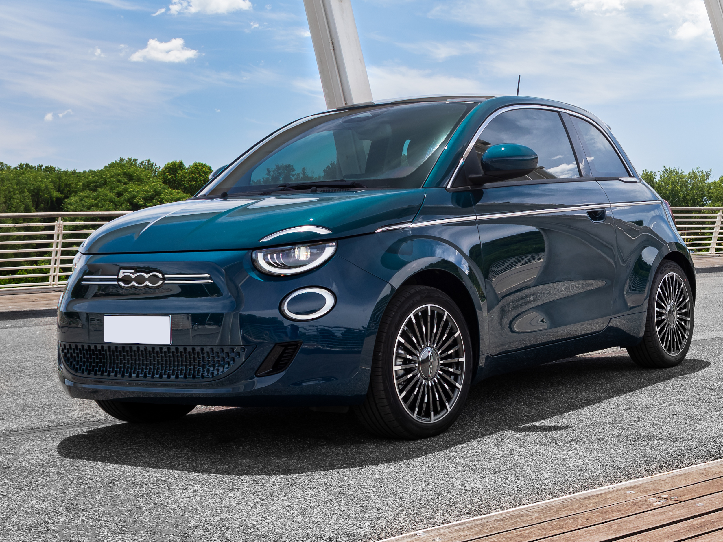 Fiat 500 electric hatchback store