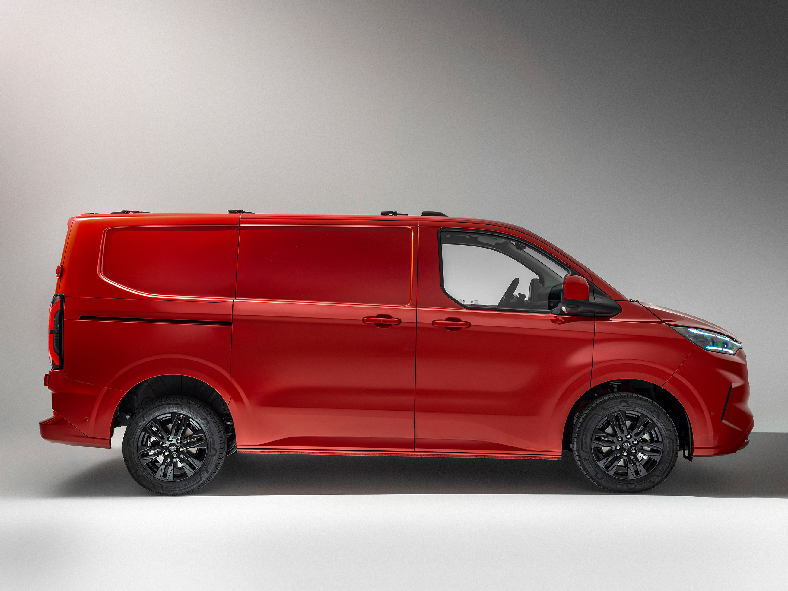 Ford Nuovo Transit Custom nuovo su Area Mobility , concessionario ...